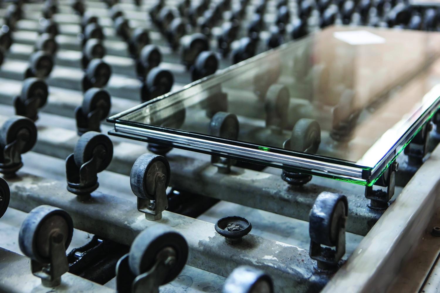 Limestone in Glassmaking: What You Need to Know. | Carmeuse